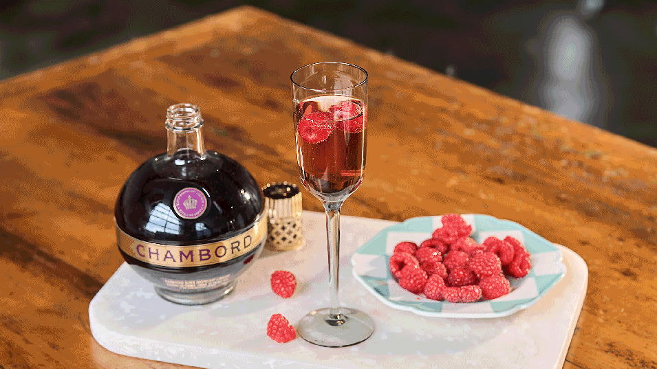Chambord Spritz Recipe | Bubbly Cocktail with Sparkling Wine | BWS
