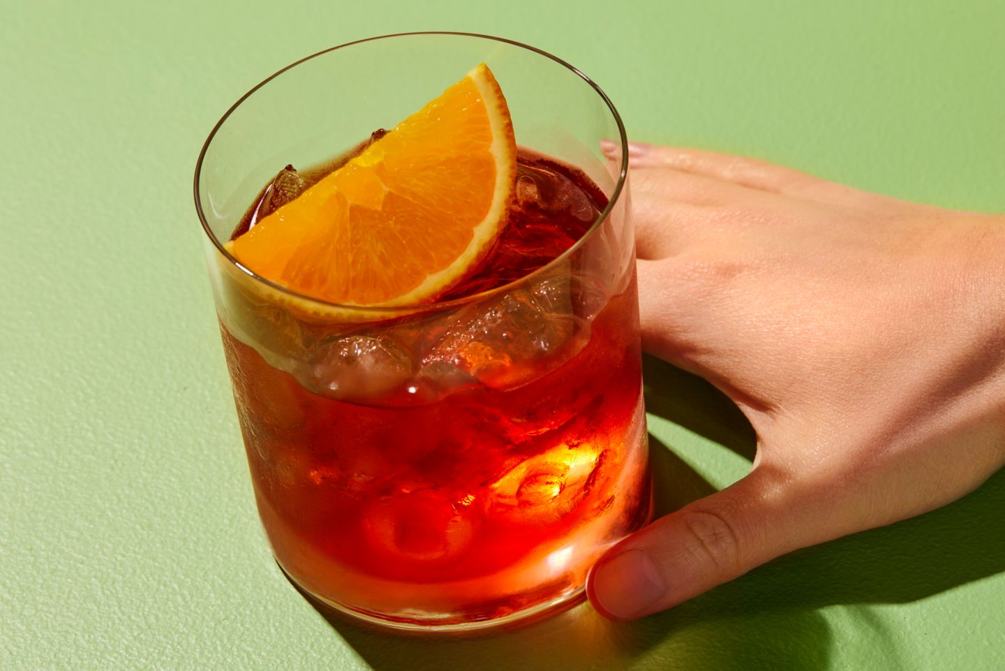 Easy Yellow Negroni Cocktail Recipe (with Ingredients + Top Tips) - Dan ...