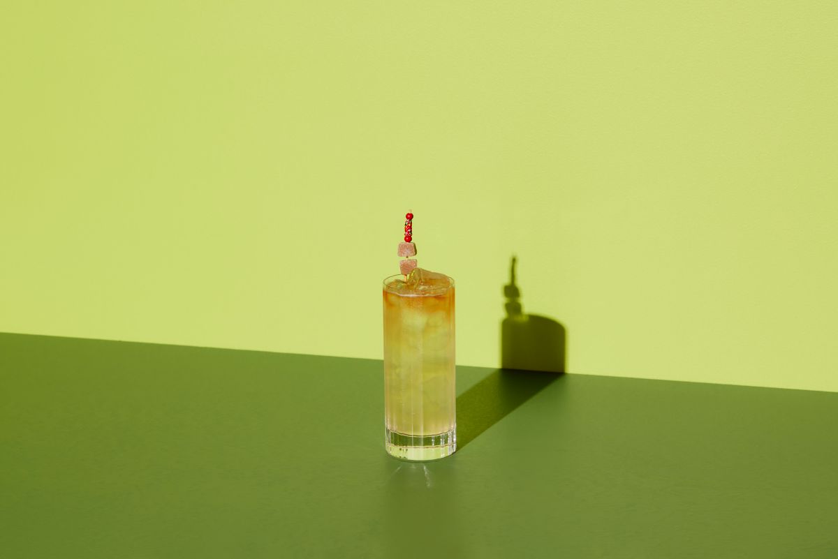 Easy Cablegram Cocktail Recipe | Cocktail Recipes Australia - Dan's ...