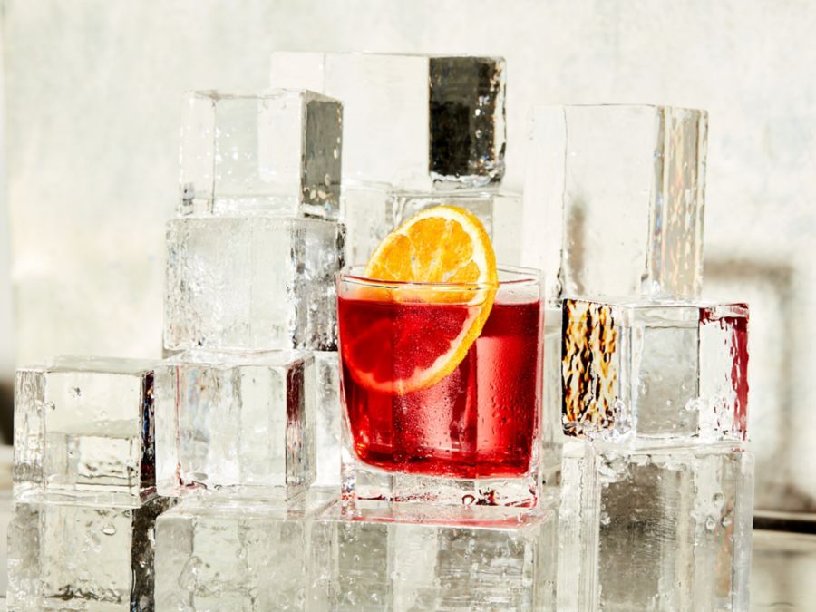 How to Choose the Right Ice for Your Cocktail? (Perfect Shape & Size ...