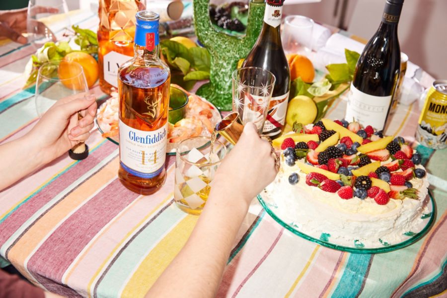 How to Host Christmas Day Lunch (Complete Guide for Beginners) - Dan's ...