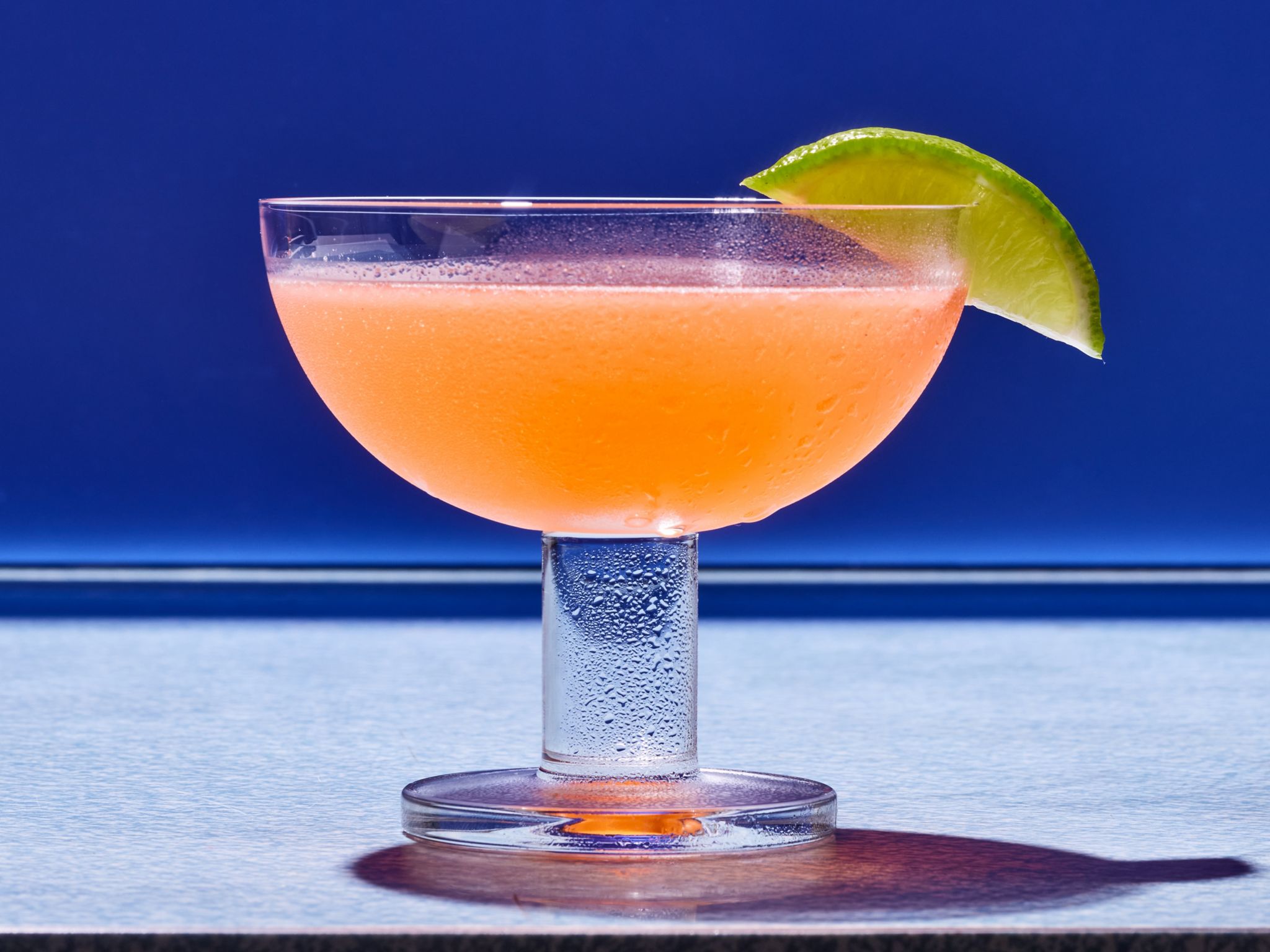 Best Division Bell Cocktail Recipe (with Simple Ingredients + Top Tips ...