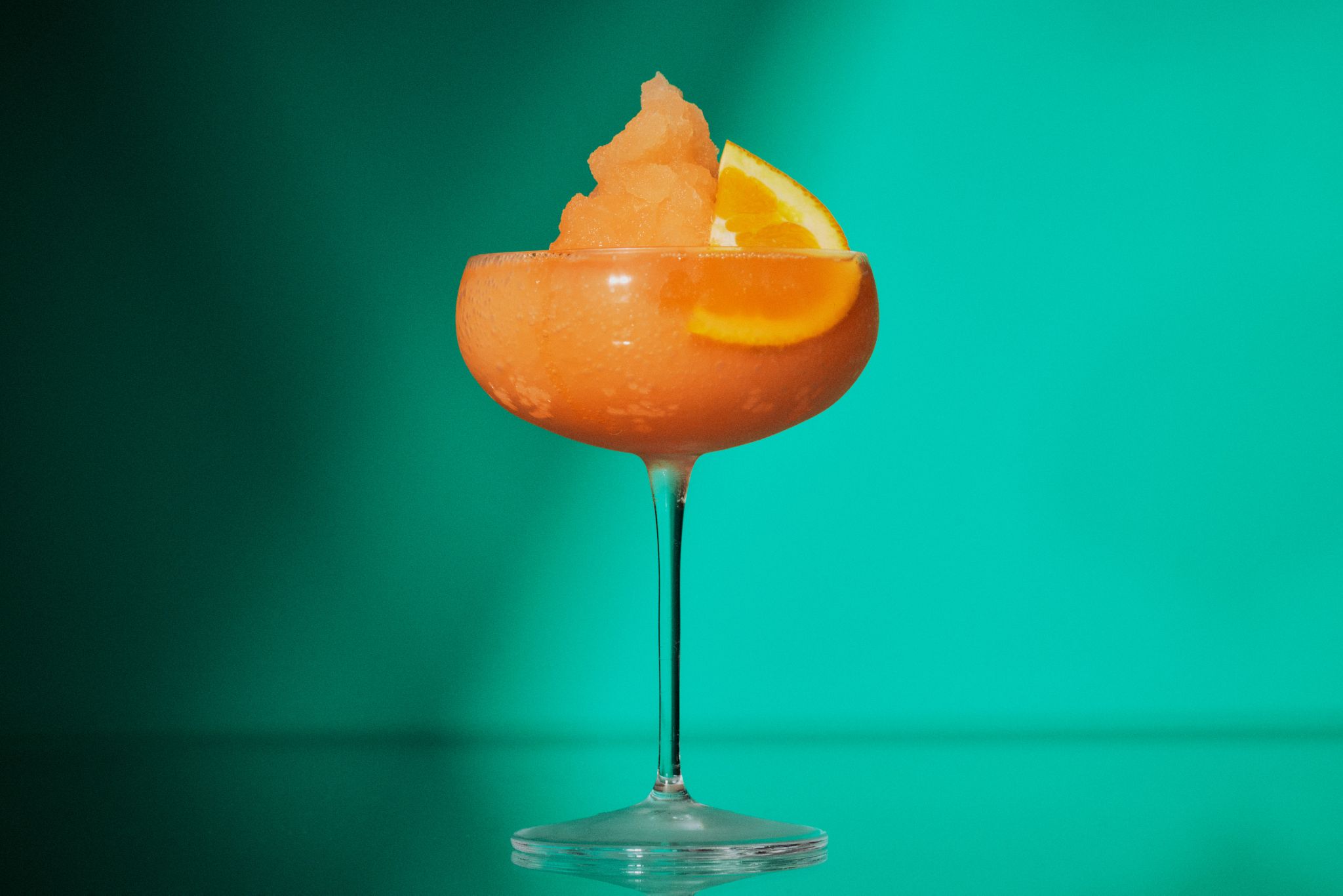 How to Make Frozen Aperol Spritz Cocktail (With Ingredients + Top Tips ...