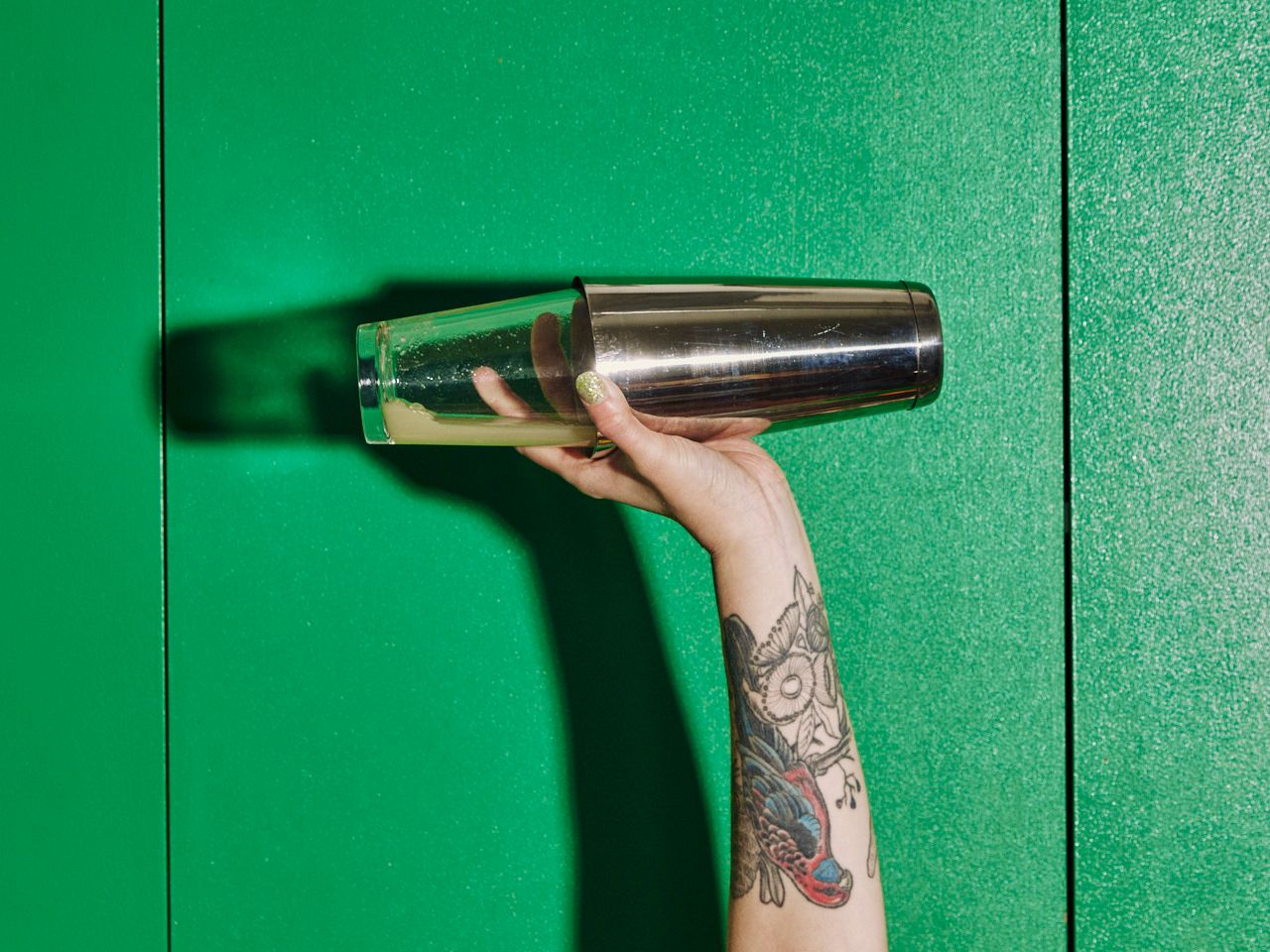 4 Best Cocktail Shaking Techniques (Dry Shake, Double Shake & More ...