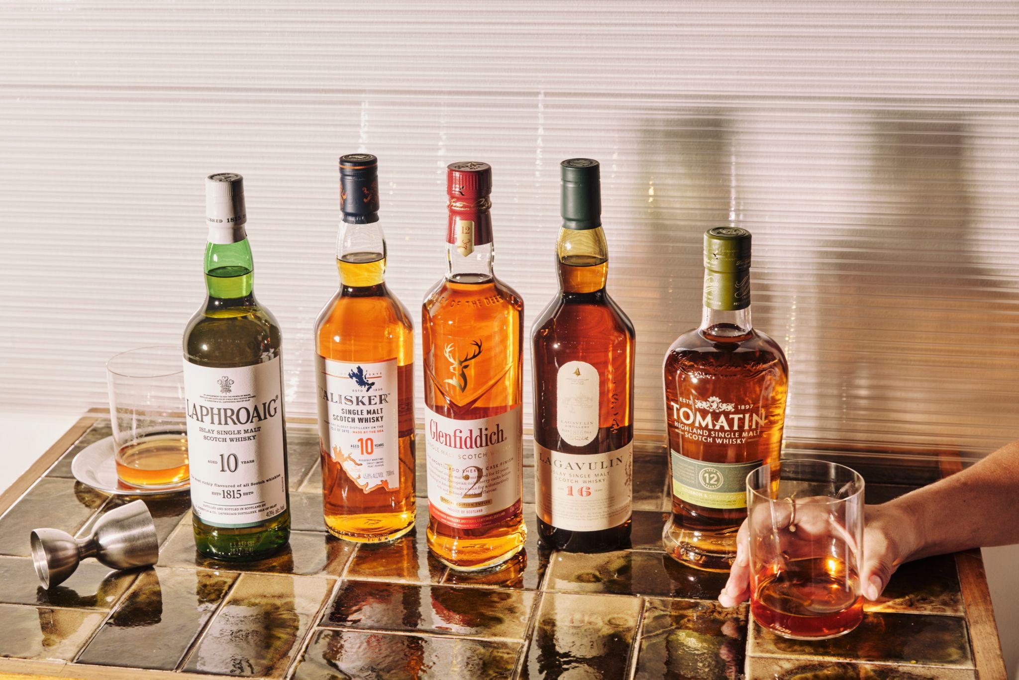 5 Best Single Malt Scotch Whiskies You Must Try (Glenfiddich, Talisker ...