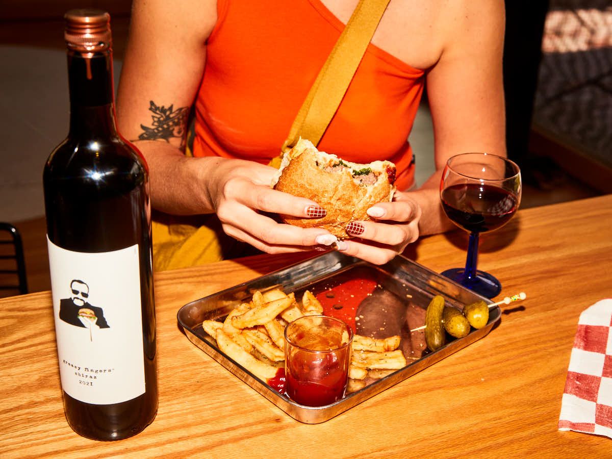 New Greasy Fingers Shiraz 2021: A Perfect Wine to Pair with Fast Food ...