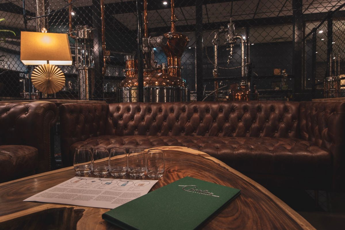 Charlie’s of Darwin: A Stylish Bar & Restaurant in Darwin (What Drinks ...