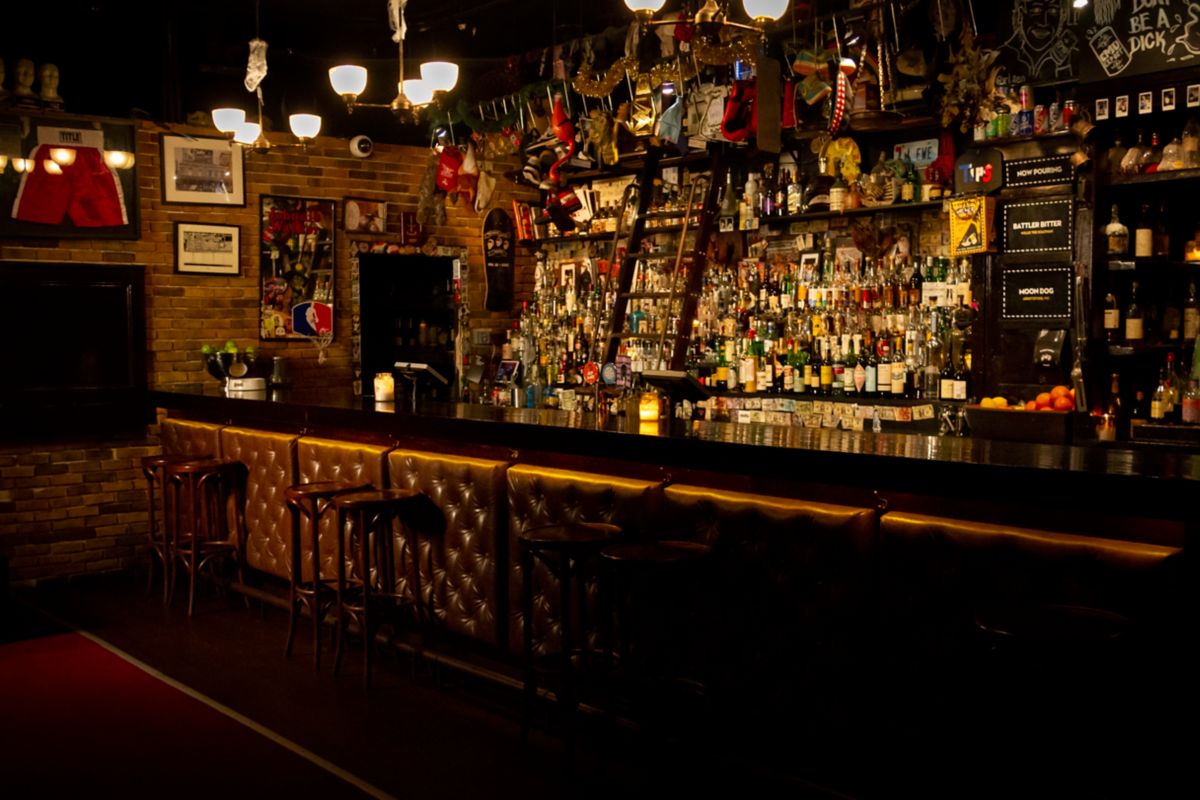 Ramblin’ Rascal Tavern: A Hidden Dive Bar in Sydney (What Drinks to ...