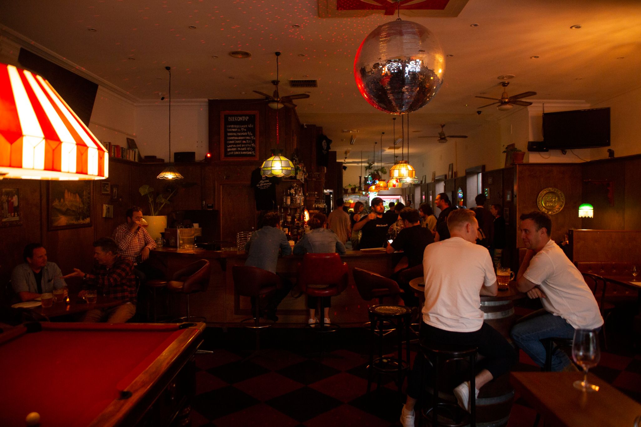 10 Best Pubs in Melbourne With Pool Tables (Bar Romantica, Hotel ...
