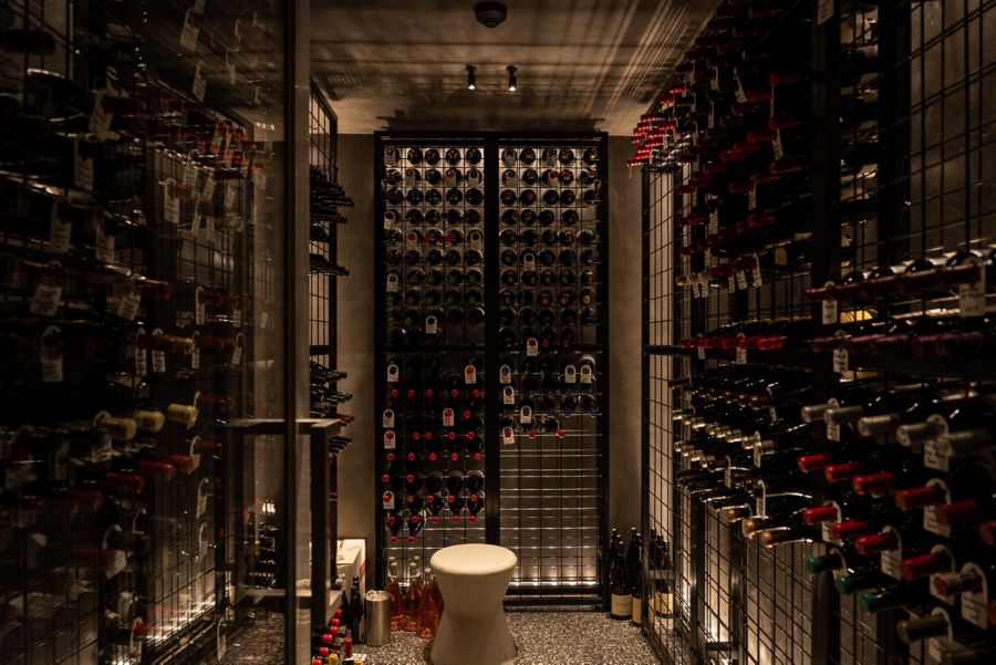 Reine & La Rue: A Grand Dining Room with a Wine Bar in Melbourne (What ...