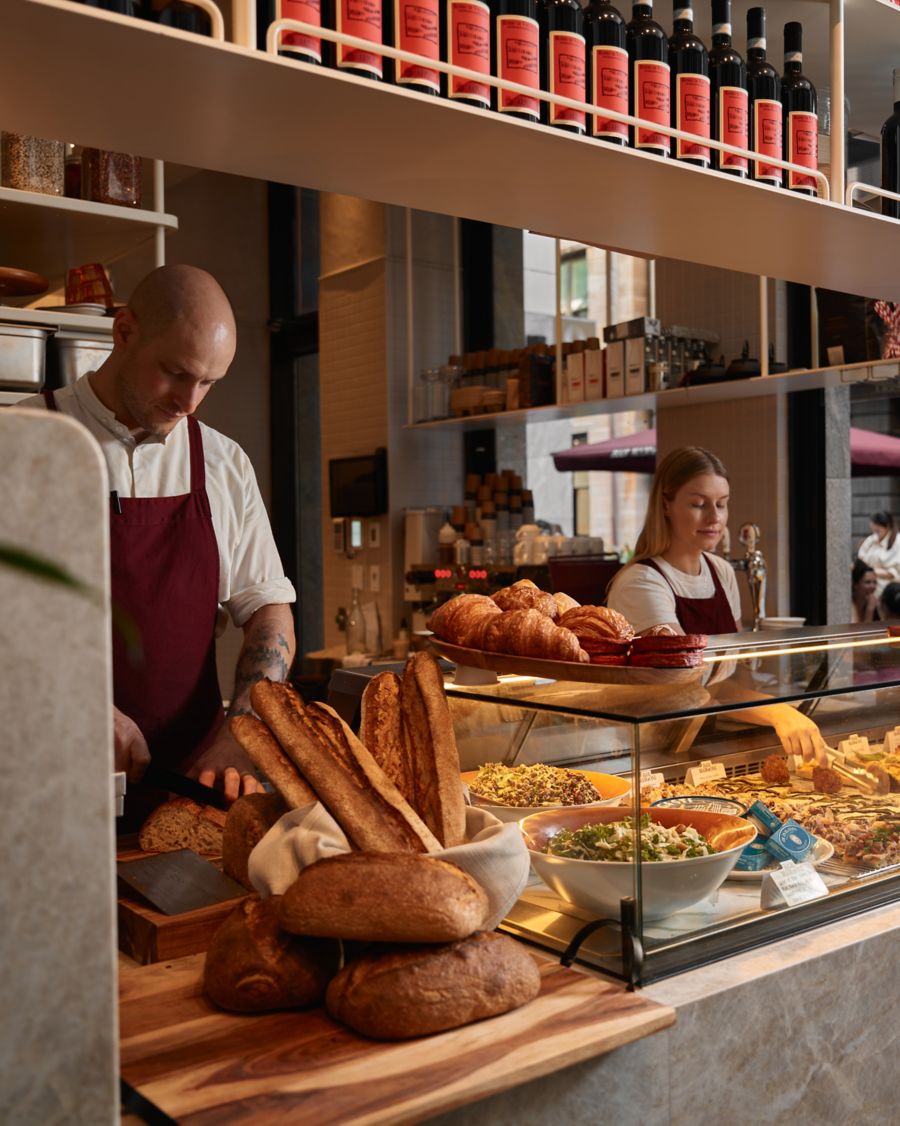 Hinchcliff House: A Multi-Level Bar & Restaurant in Sydney (Regular's ...