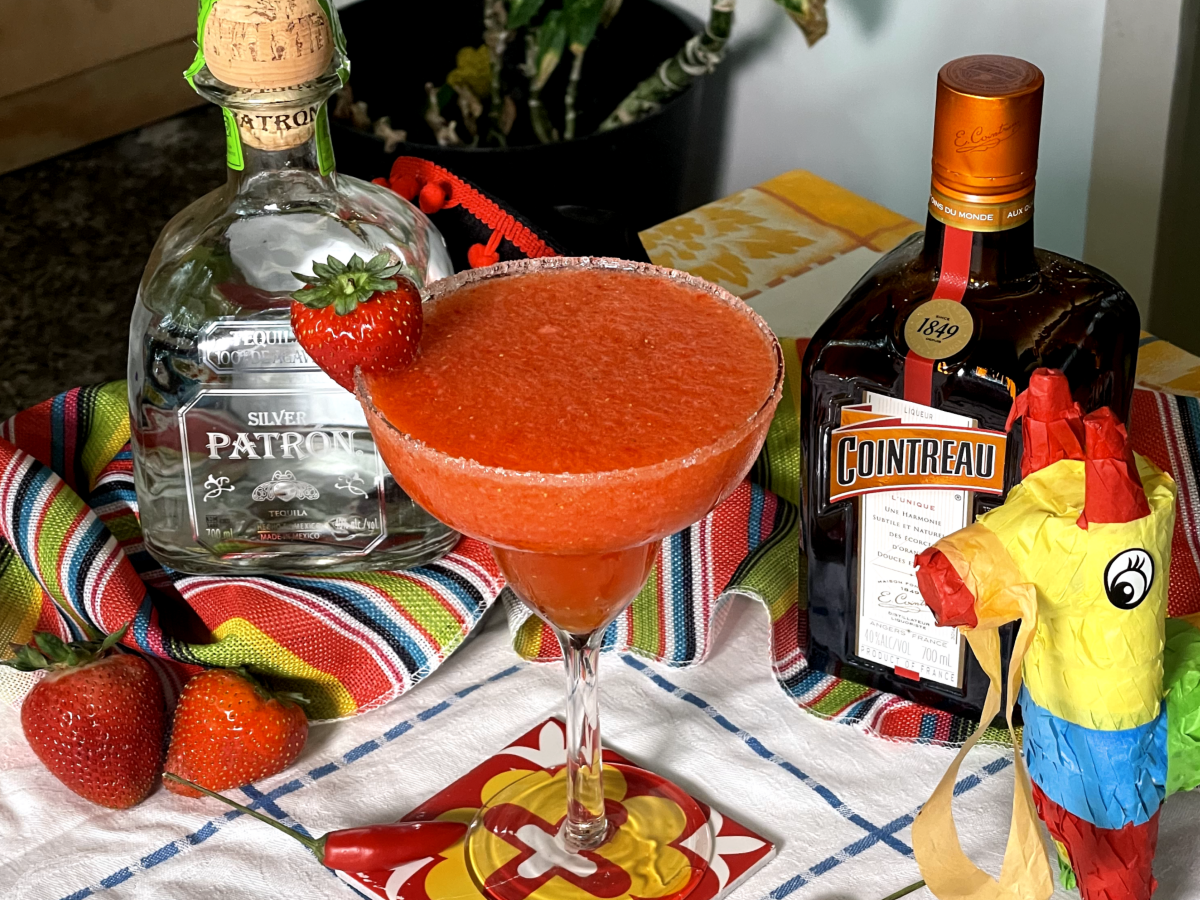 How To Make a Best Strawberry Spicy Marg Cocktail (Easy & Best Recipe ...