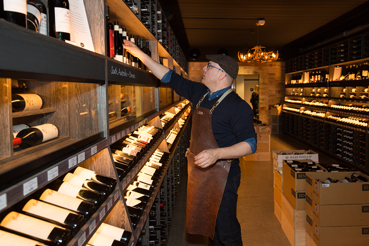 Vintage & Cellared Wine Delivery @lowest price in Australia | Dan Murphy’s